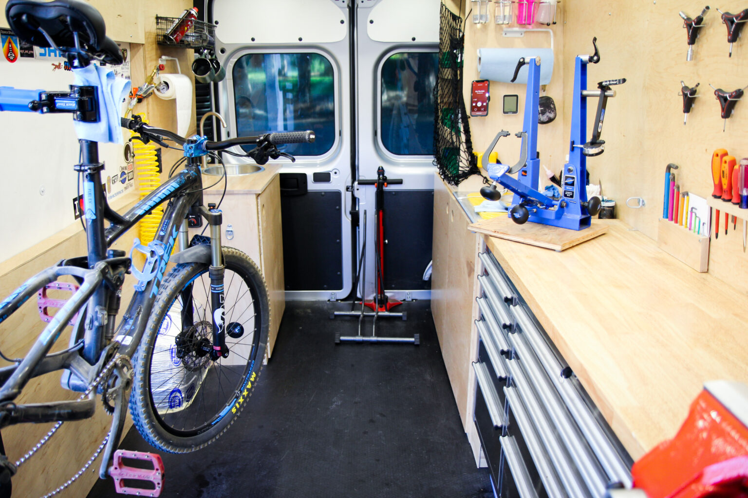 These Mobile Bike Shops are Making Repairs Faster and Easier for ...
