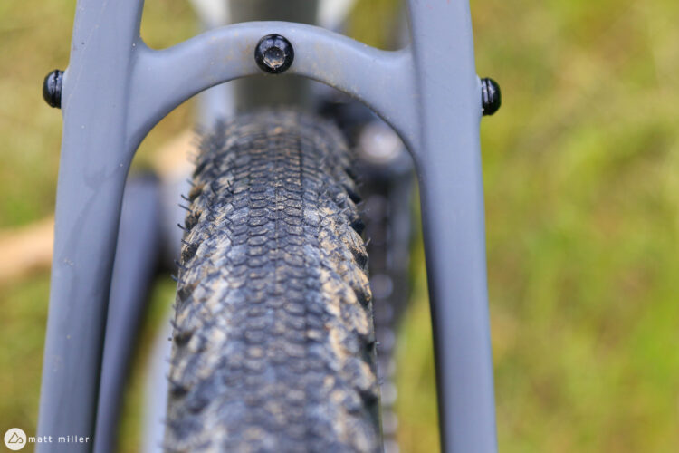 The Vittoria Terreno Dry Gravel Tire Shines on Hardpack [Review ...