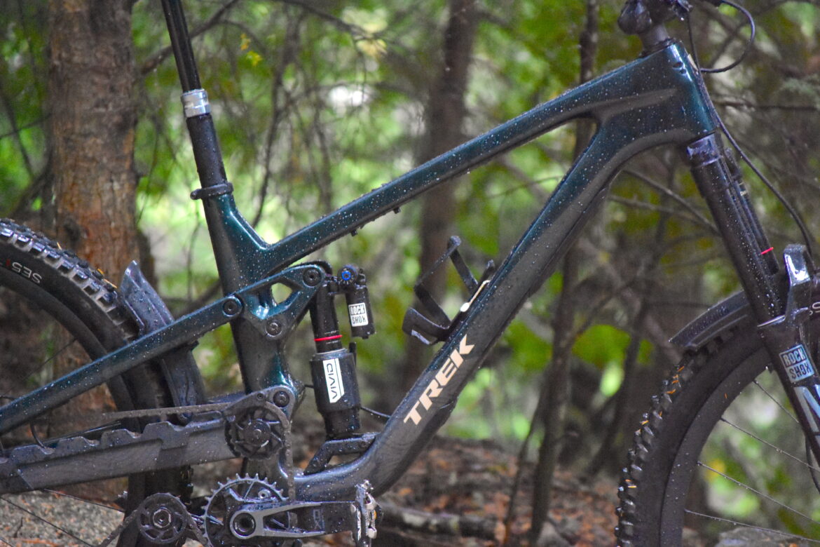 The Latest Trek Slash Gets High Pivot Redesign and More Rear Travel ...