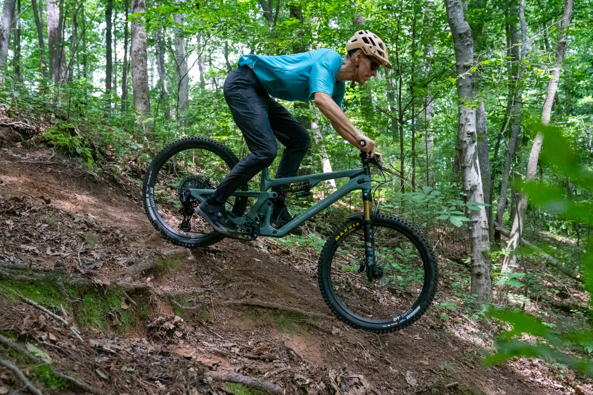 After a decade riding 29er wheels, I returned to 27.5 (front AND rear ...
