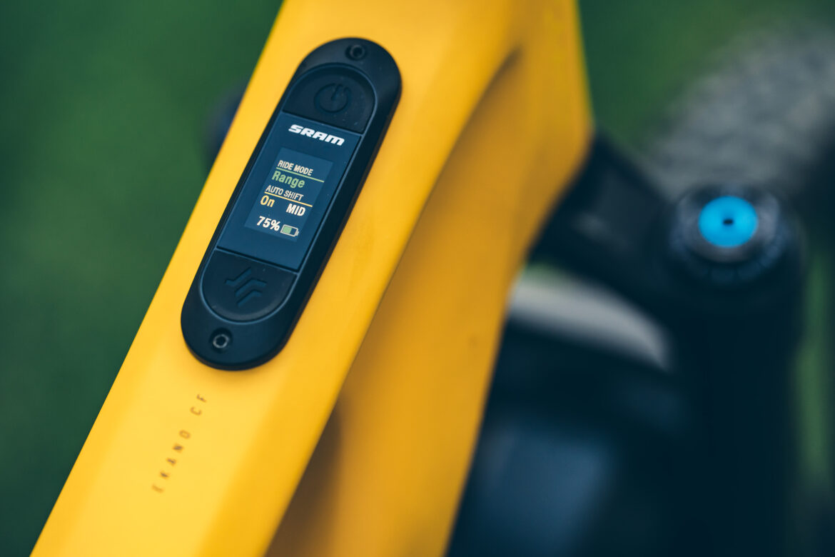 SRAM Eagle Powertrain Brings Batteries and a Motor to eMTBs, Integrates ...