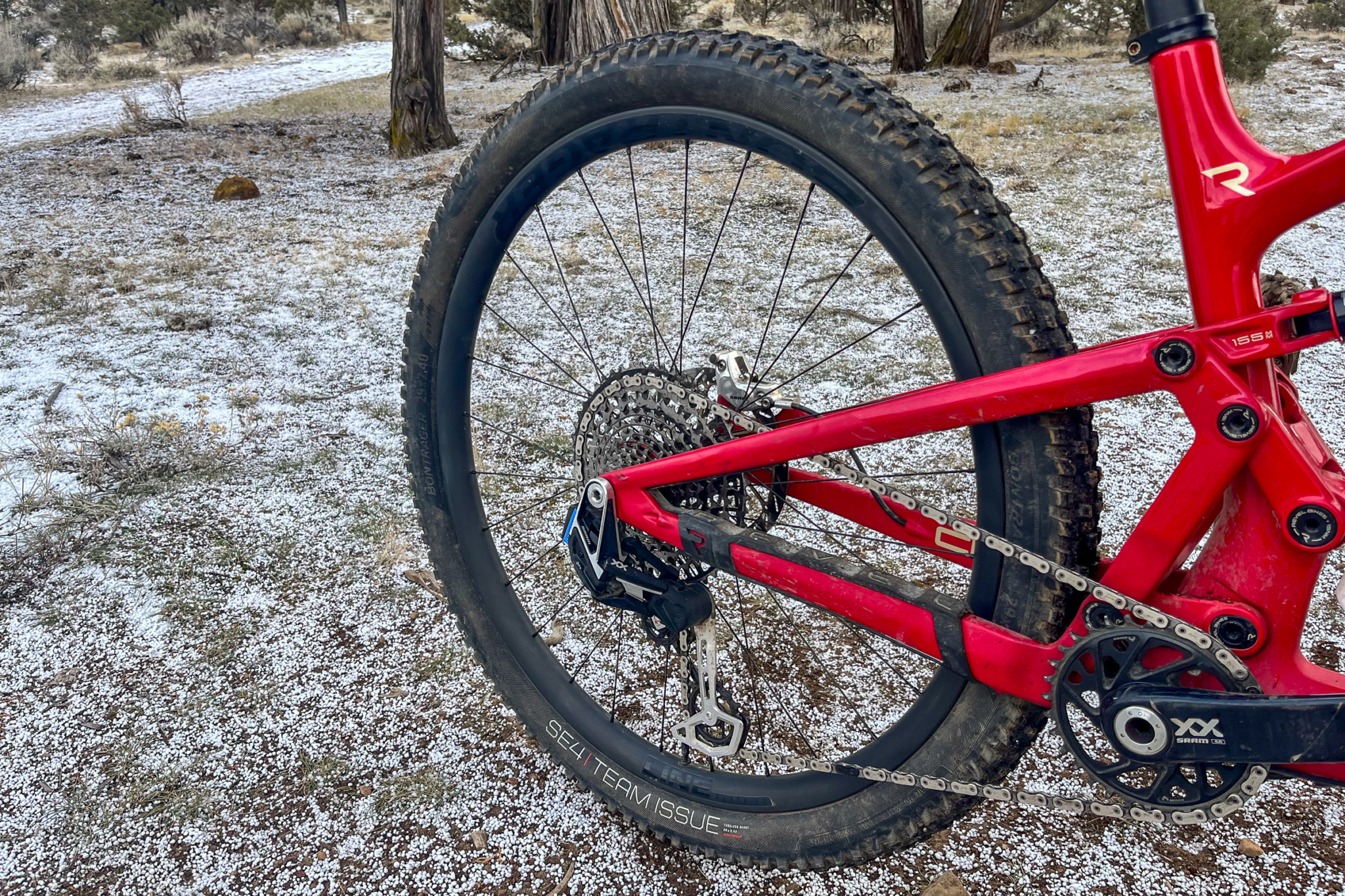 Bontrager SE4 Team Issue Tire: Good All-Around but Stay out of the Mud ...
