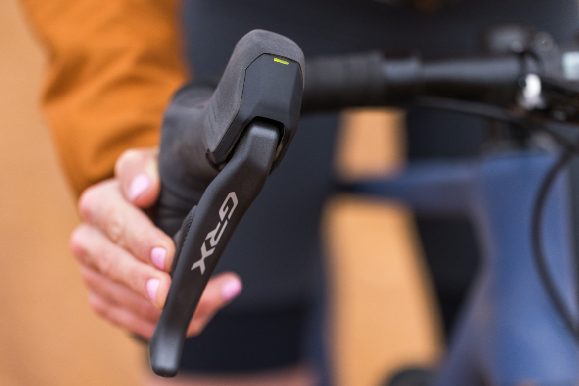 Shimano GRX Di2 Electronic Drivetrain Goes 12-speed - Singletracks ...