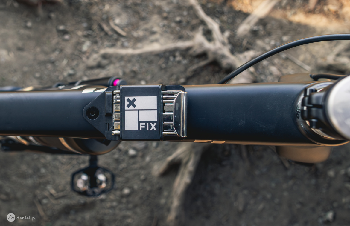 This multi-tool fits inside a belt buckle (and on your bike too ...