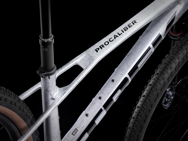 Trek Procaliber hardtail gets 200g lighter and longer, lower, slacker ...