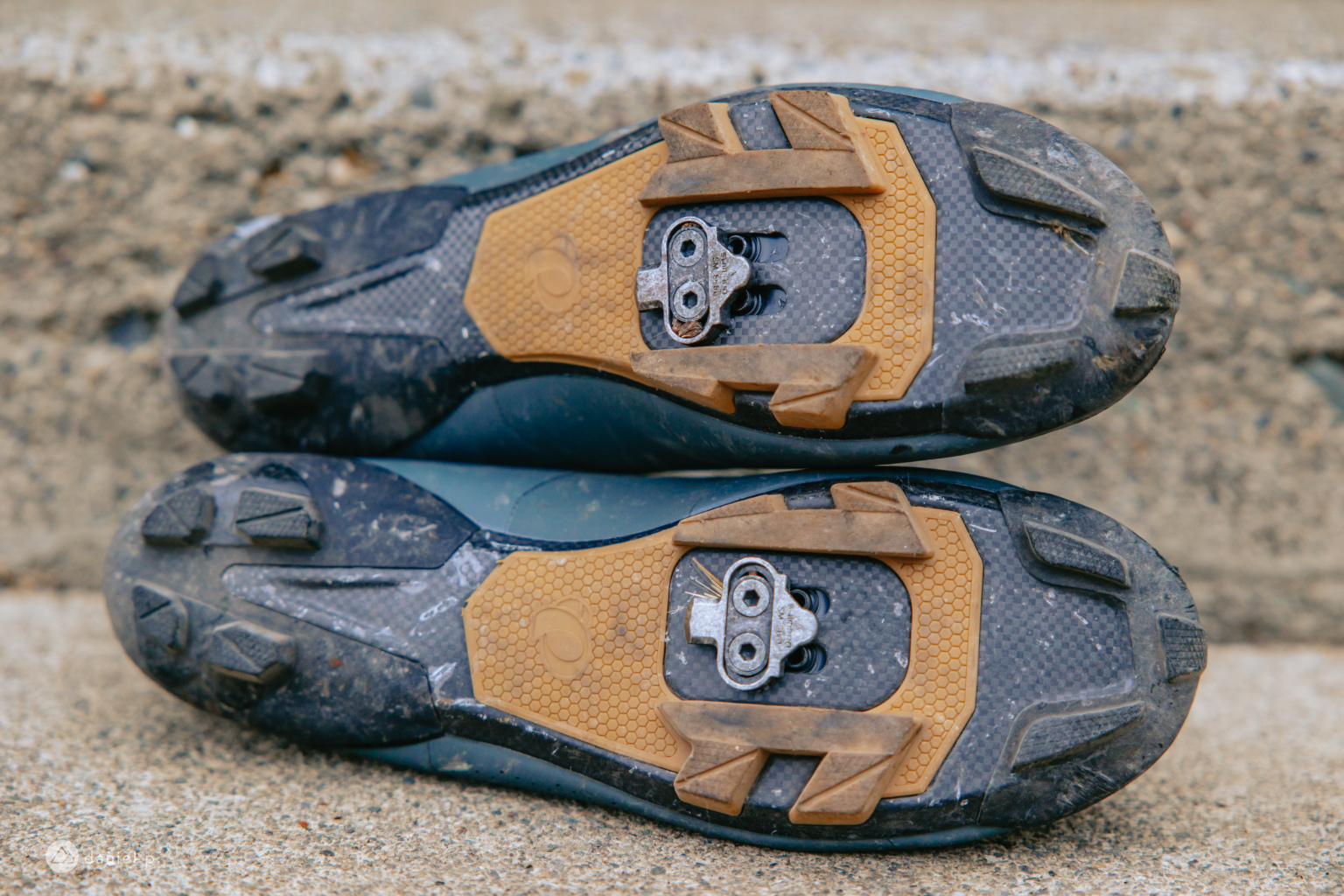 Pearl Izumi Expedition Pro Off-Road Shoe Review - Singletracks Mountain ...