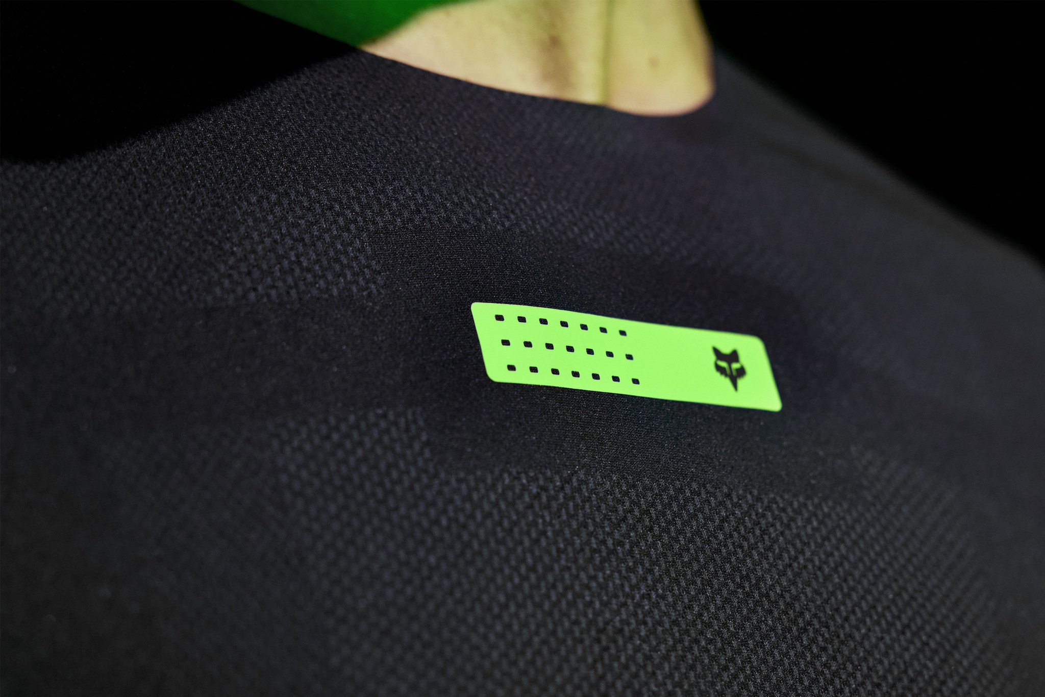 New bikes from Devinci, Pivot, Carbon Wasp, and Mondraker ...