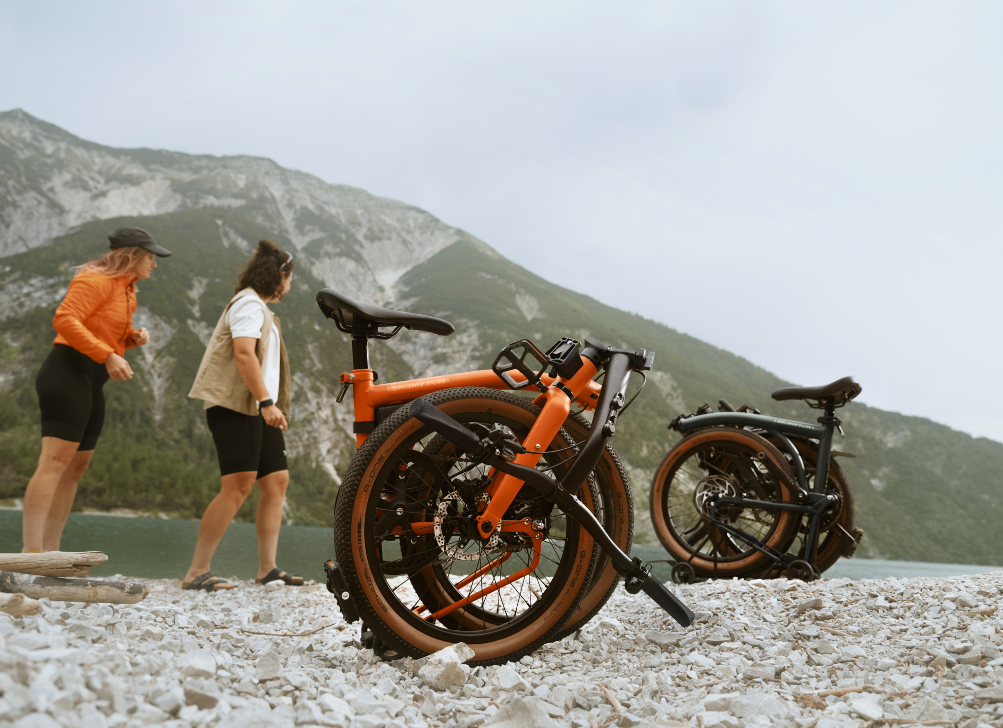 Canyon adds lightweight eMTB and Brompton's new folding off-road bike ...