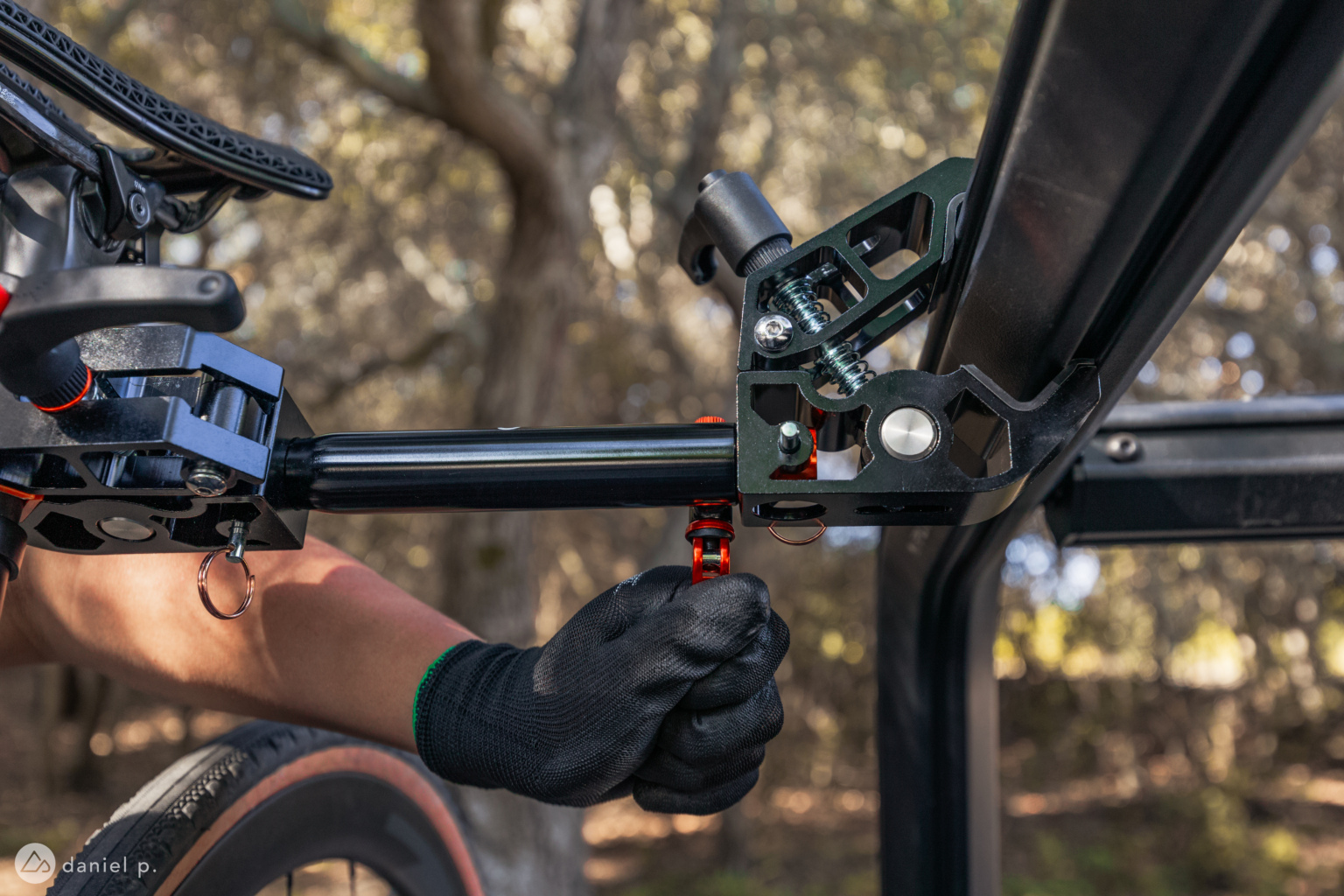 Mount the portable Altangle Connect bike repair stand anywhere ...