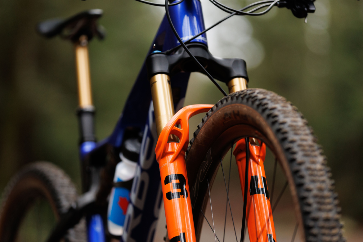 Fox 34 SL mountain bike fork delivers up to 130mm of travel in a ...