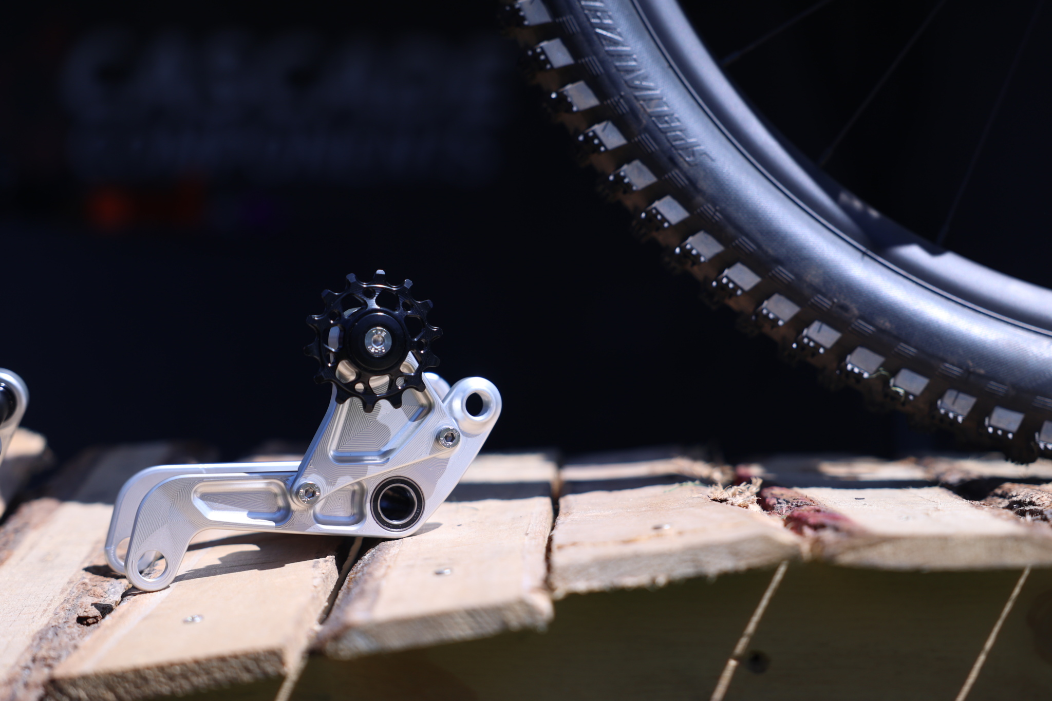 Wish the Stumpjumper was a high-pivot bike? With this kit, you can make ...