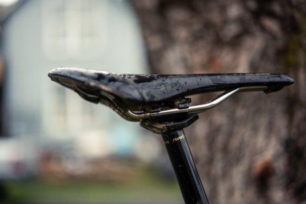 RockShox Reverb AXS wireless electronic dropper post review ...