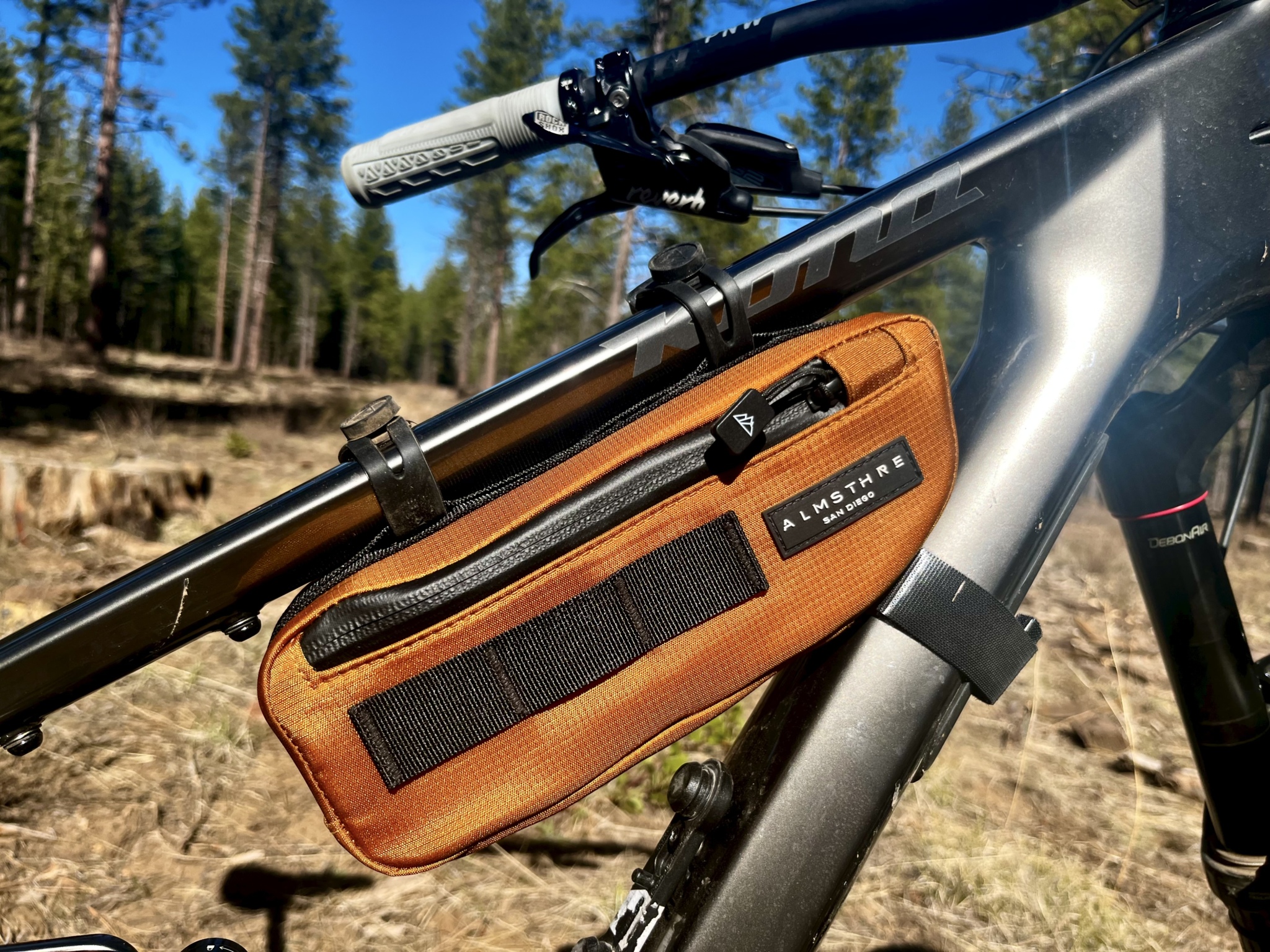 5 MTB frame bags that will actually fit (most) full-suspension bikes ...