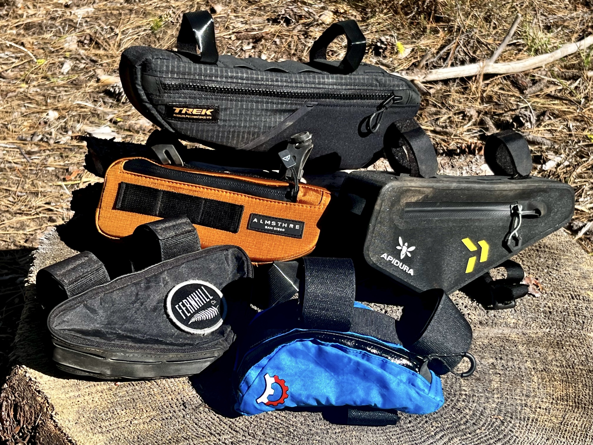 5 MTB frame bags that will actually fit (most) full-suspension bikes ...