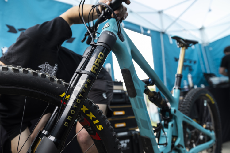 The Fox Podium is a premium, inverted trail/enduro fork designed to ...