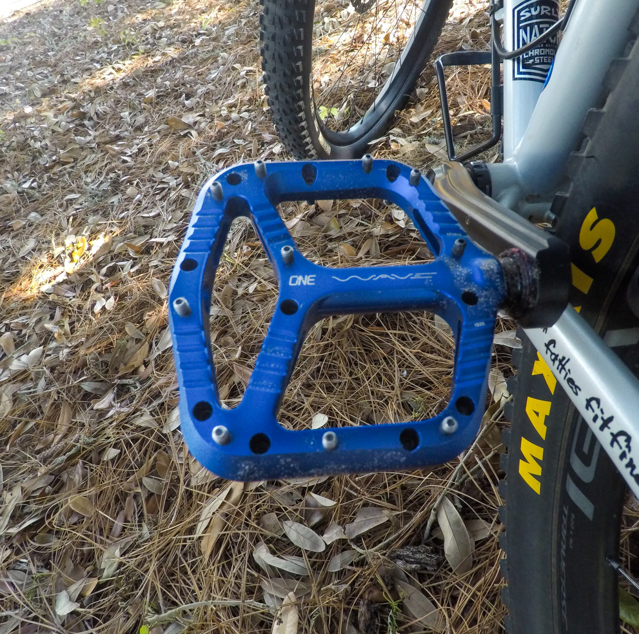 The OneUp Wave Pedals force proper foot placement [Review ...