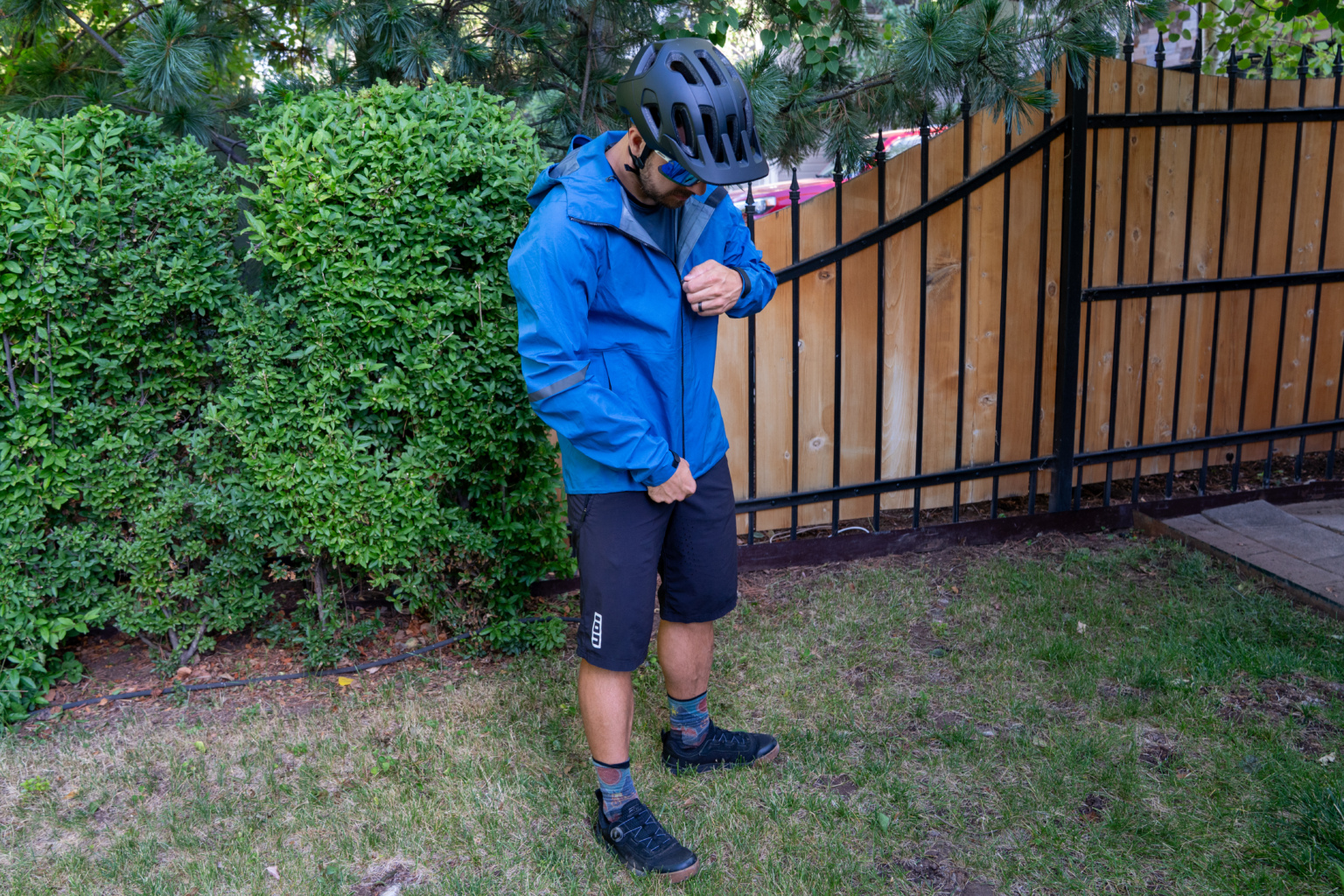 GOREWEAR Lupra 2.0 rain jacket review - Singletracks Mountain Bike News