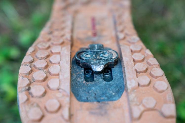 New Shimano MTB cleat design promises easier clip-in, but does it ...