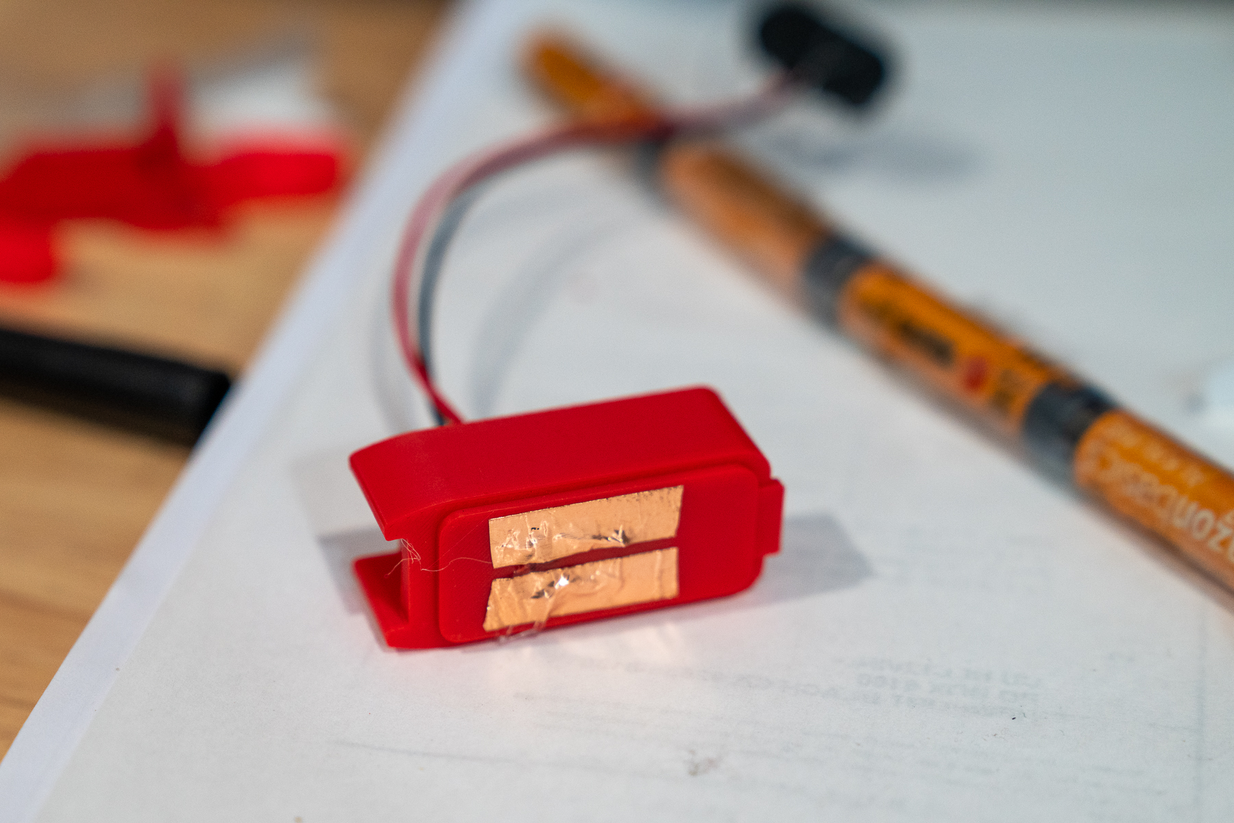 Dead SRAM AXS battery on the trail? This MacGyver 9V battery trick ...