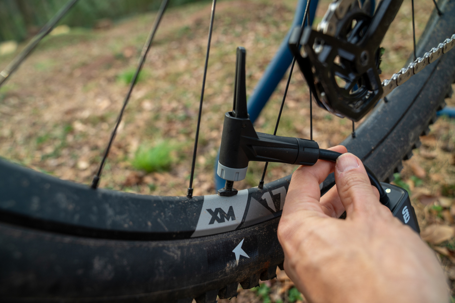 Electric bike pumps reviewed: Fastest, lightest, and loudest revealed ...